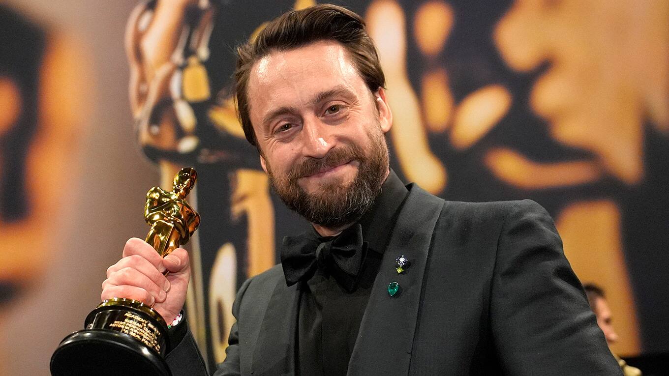 Kieran Culkin als Caesar in Die Tribute von Panem Prequel | Sky